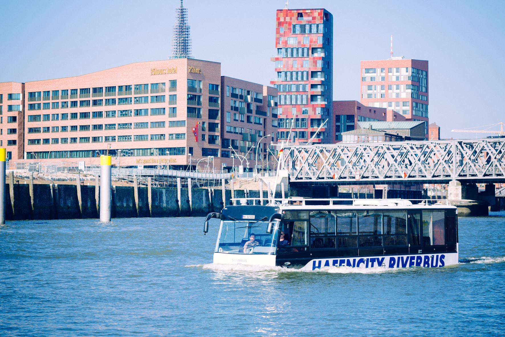 HafenCity RiverBus nimmt Fahrt auf | HAMBURG CITY WEBGUIDEHAMBURG CITY WEBGUIDE